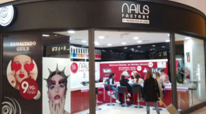 Nails Factory abre una nueva franquicia de la mano de una emprendedora ...